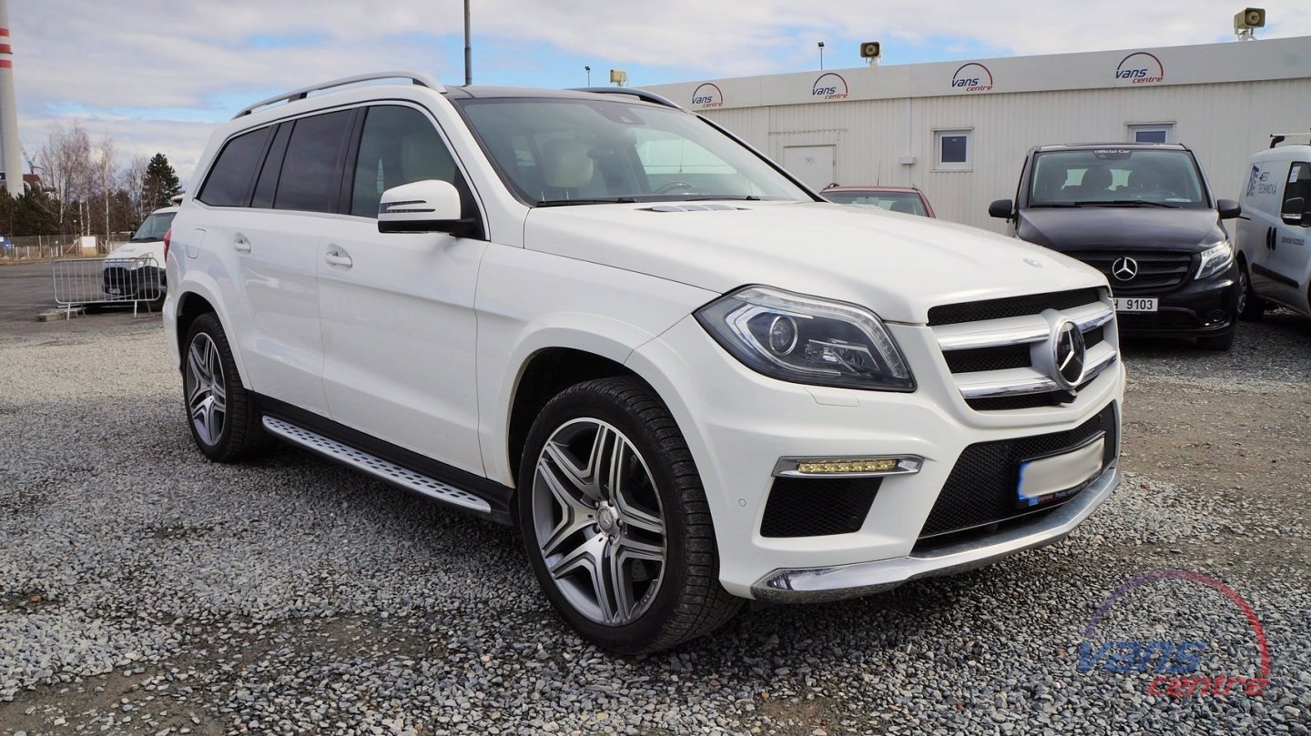 Mercedes-Benz GL 350 AMG/ DESIGNO/ PANORAMA/ B&O/ 7 MÍST/ 1.MAJ ...