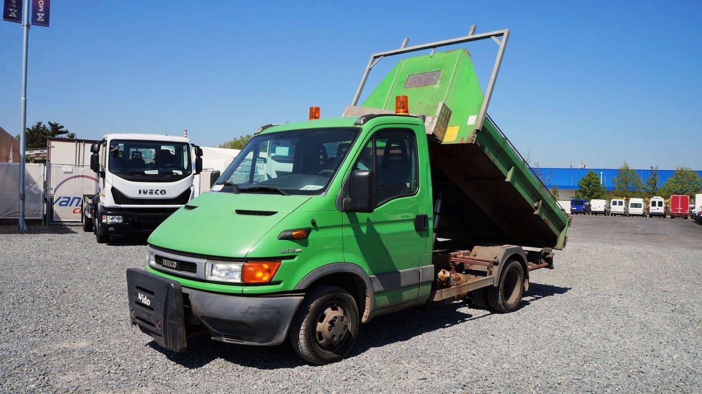 Iveco Daily 35C sklápěč 2,6m / tažné | Vanscentre